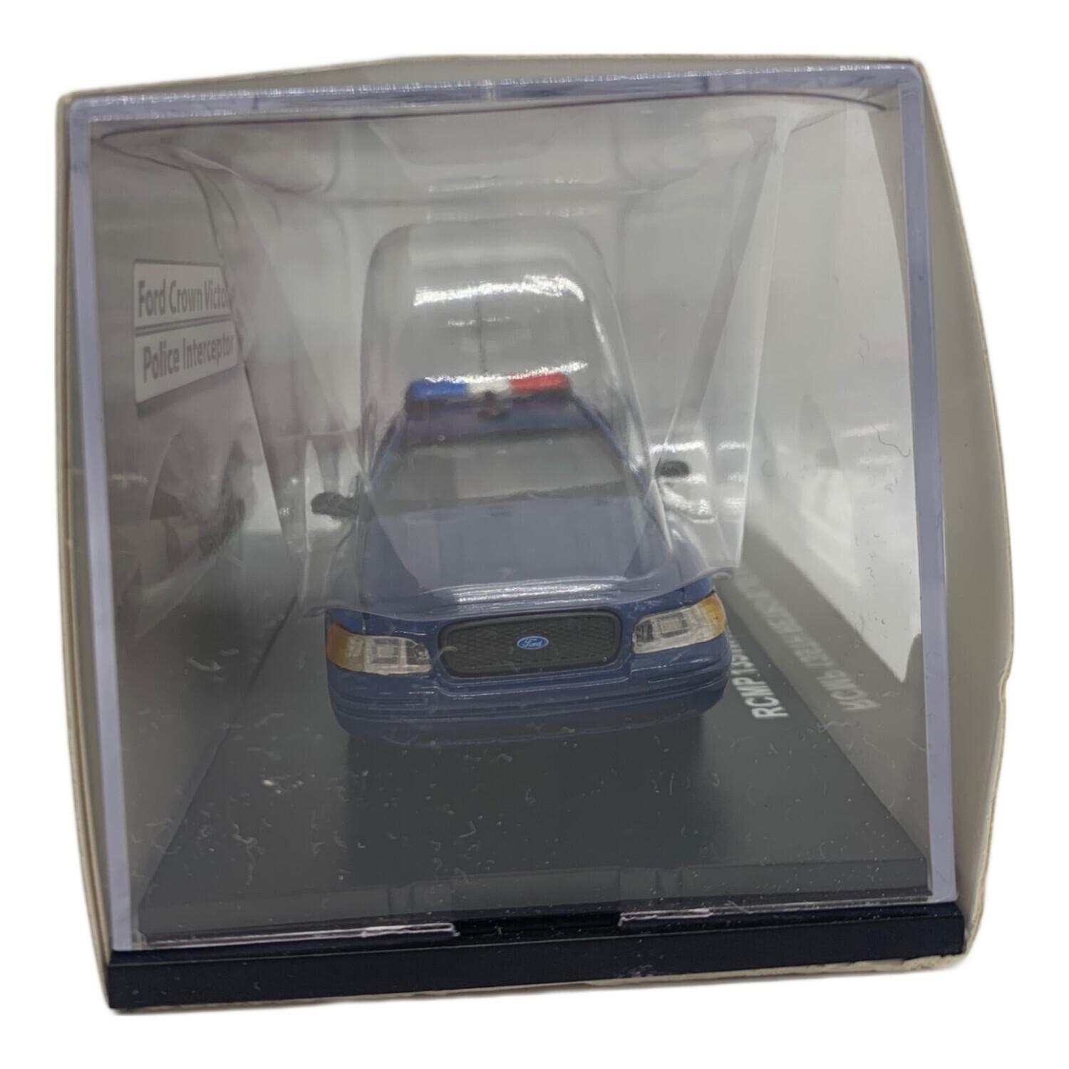 First Response (ファーストレスポンス) ミニカー 1/43 Ford Crown Victoria RCMP Retro｜トレ ...