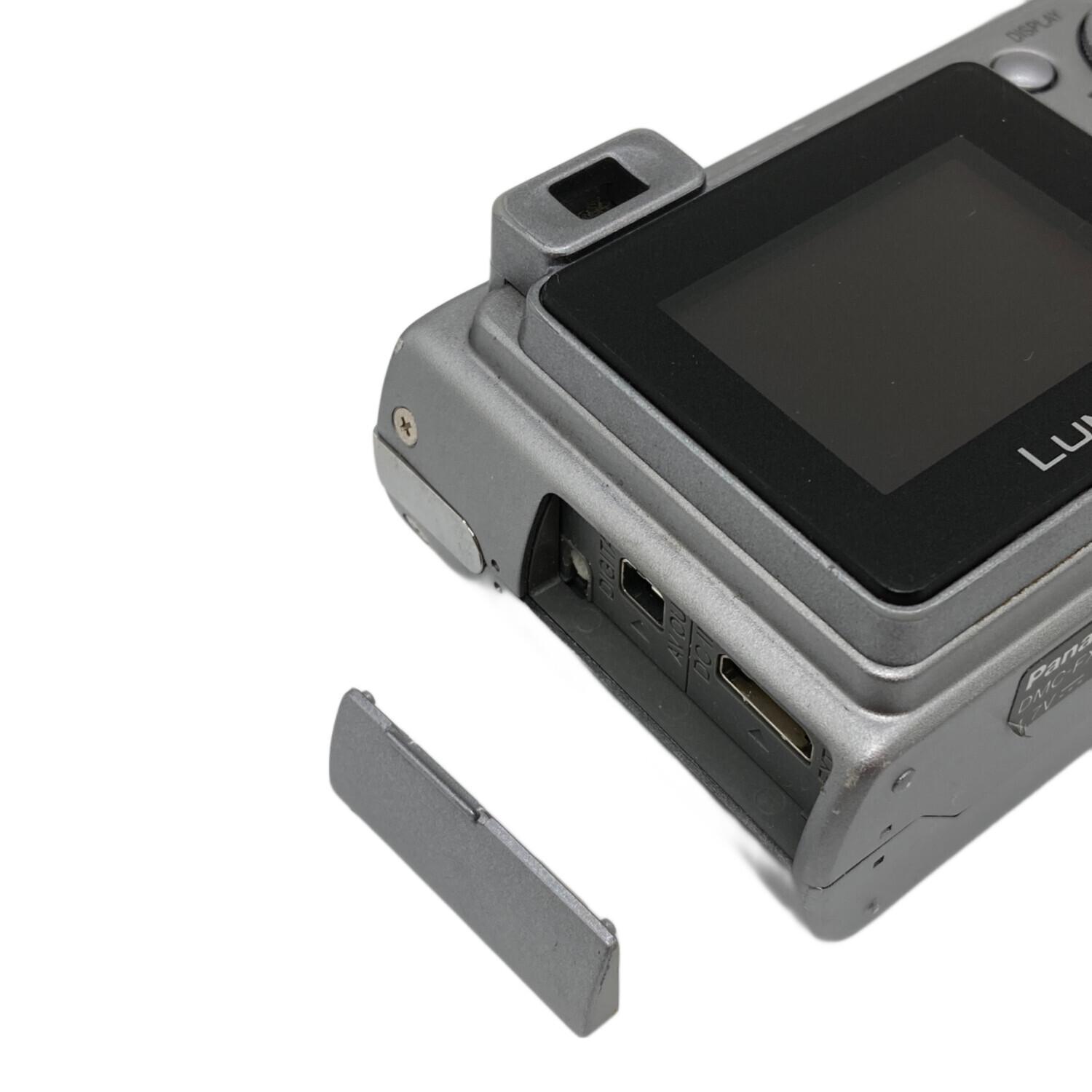 Panasonic (パナソニック) コンパクトデジタルカメラ DMC-FX5 423万画素 専用電池 4321227｜トレファクONLINE