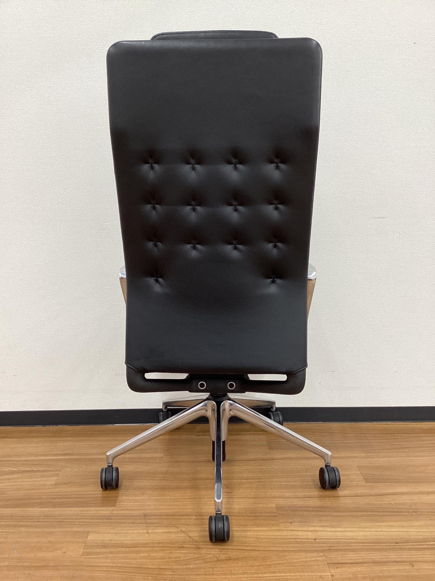 Vitra (ヴィトラ) ID Trim L レザー ブラック Antonio Citterio｜トレファクONLINE