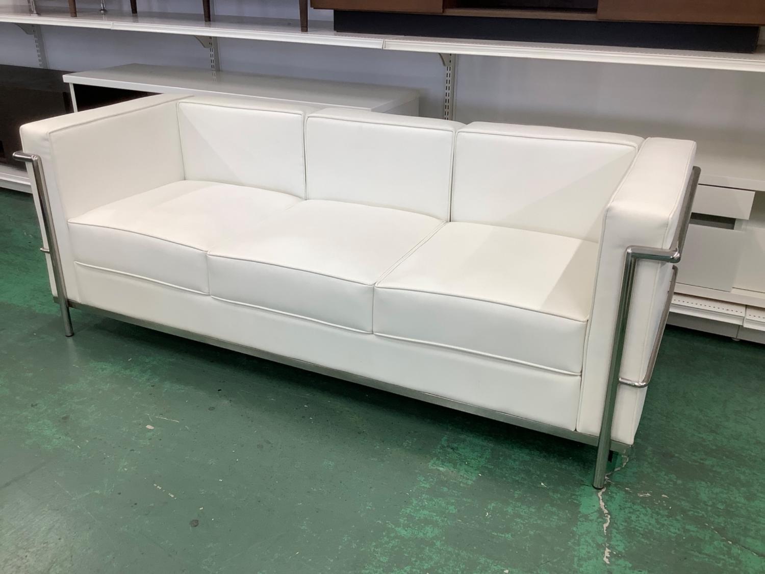 3人掛けソファー LC2 リプロダクト｜トレファクONLINE